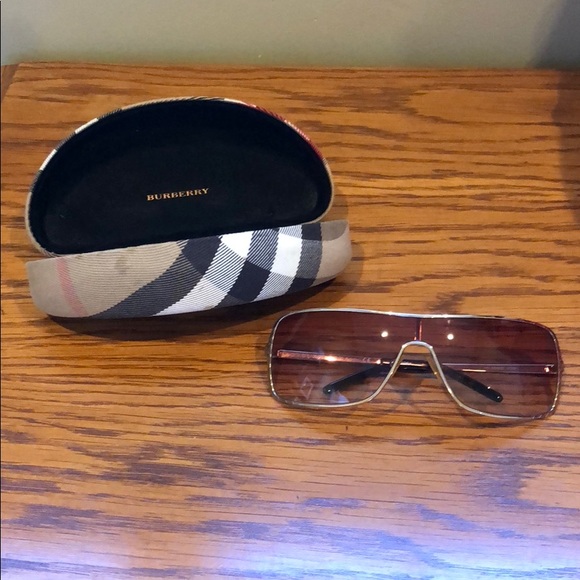 Burberry | Accessories | Burberry Aviators | Poshmark